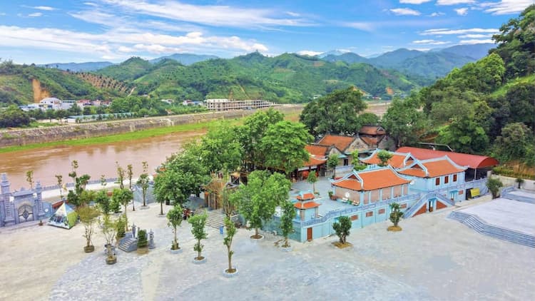 Đền Bảo Hà: Bí ẩn về Ông Hoàng Bảy và vẻ đẹp huyền bí