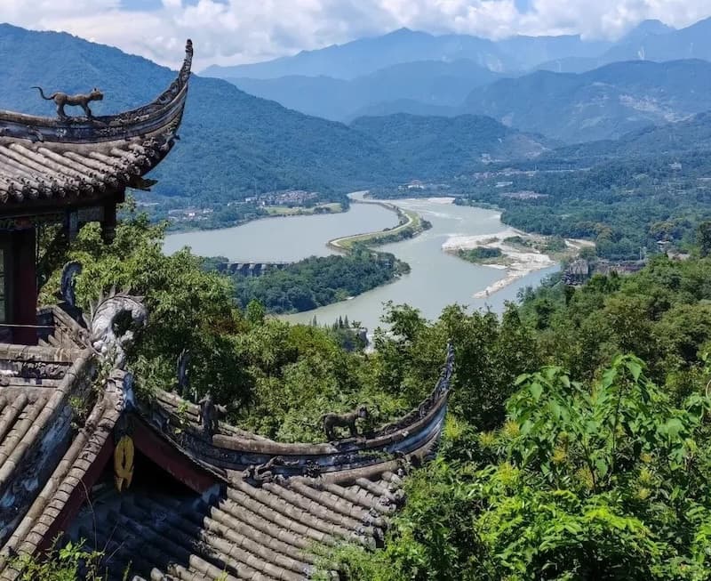 Núi Thanh Thành - Chốn tiên cảnh xanh mát giữa lòng Thành Đô