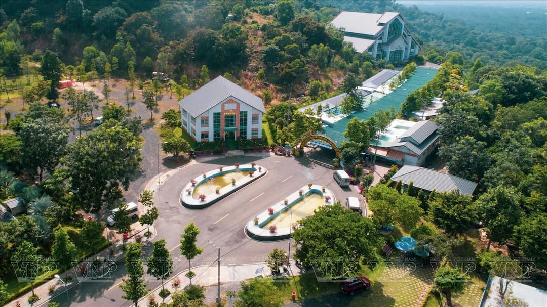 Tour Núi Chứa Chan - Gia Lào - Núi Thầy Thím 1 ngày từ TP.HCM - Du Xuân ...